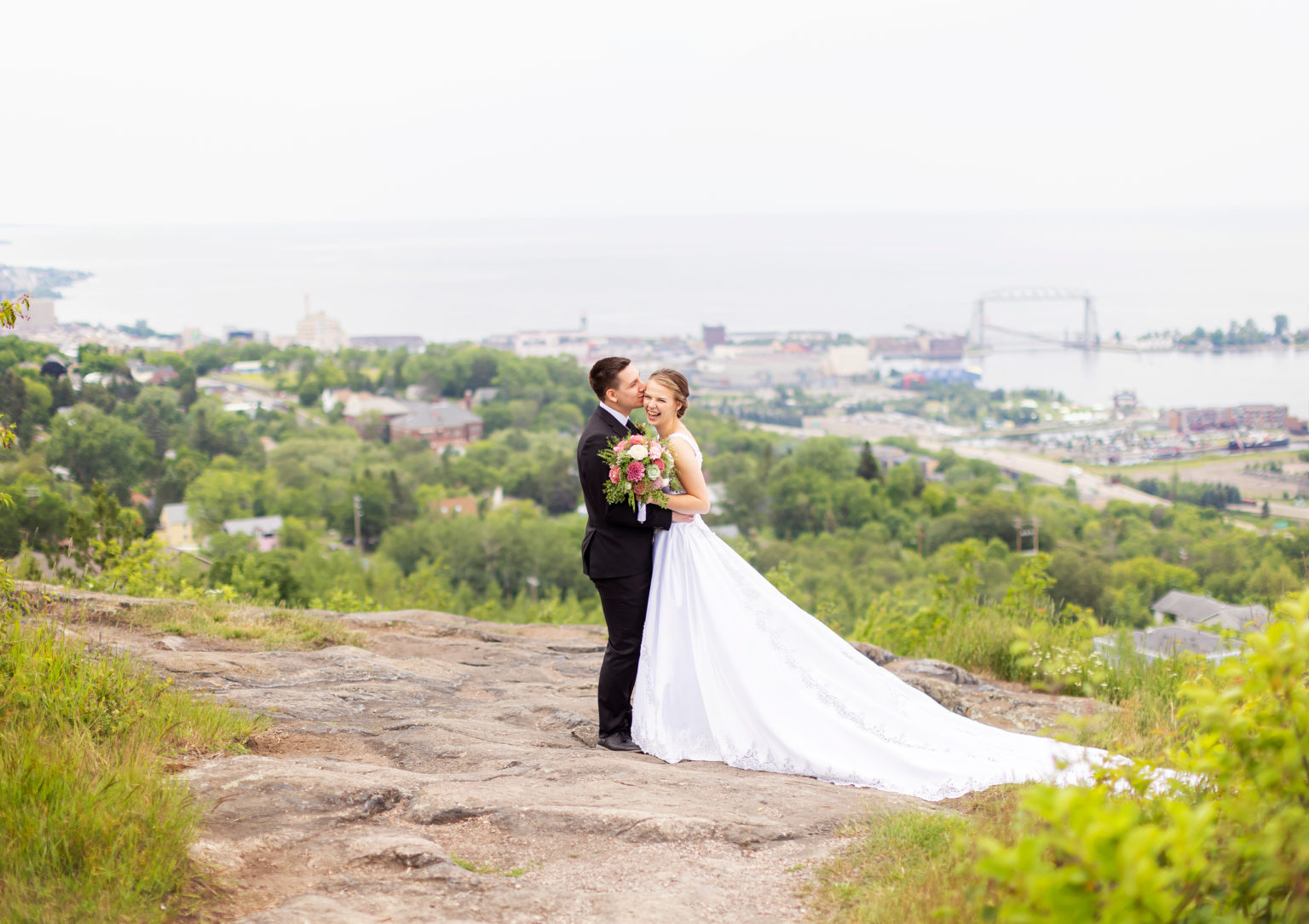 Renee + Chance || Enger Tower Wedding - kristapascoephotography.com